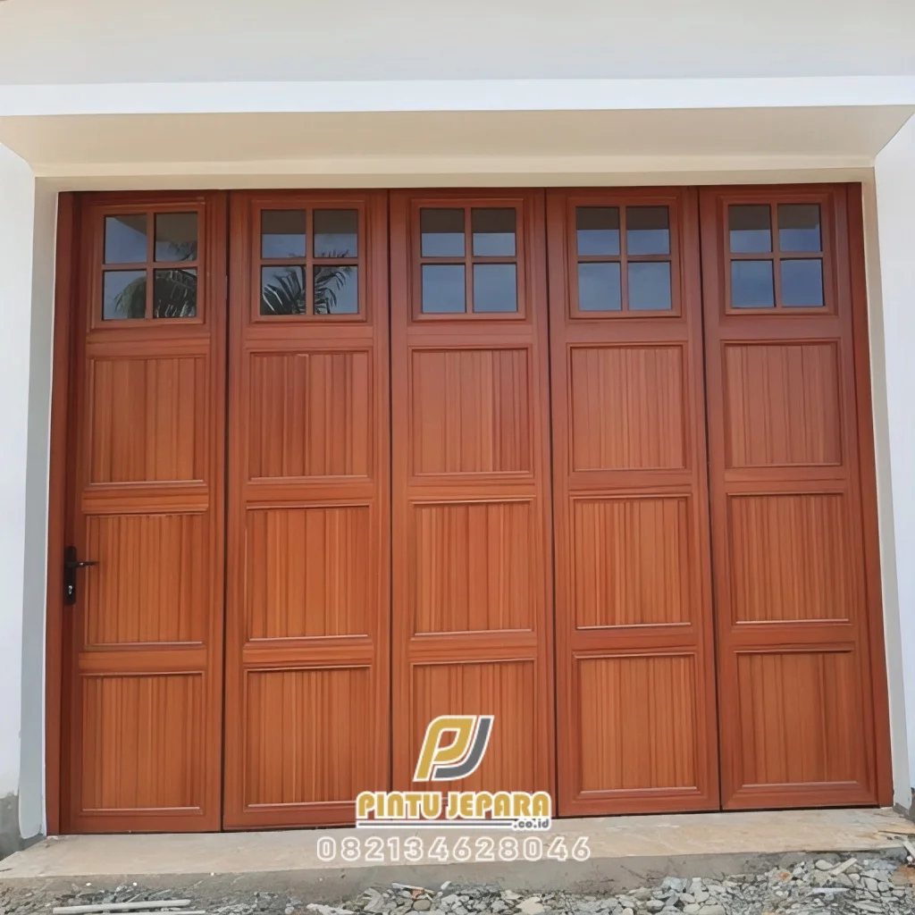 Pintu Garasi Jati Minimalis Desain Elegan untuk Hunian Mewah